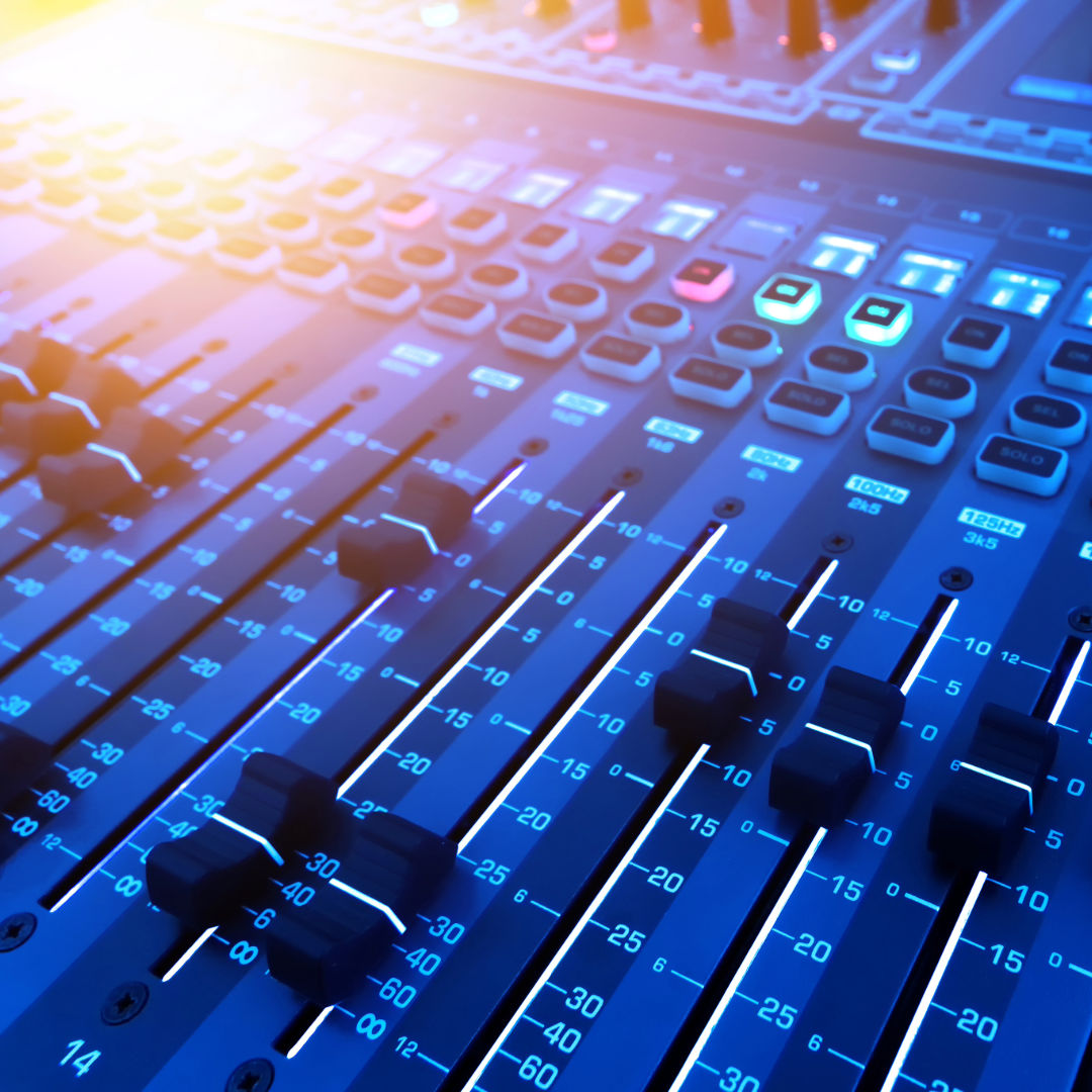 The Art of Sound Design: Collaborating with Audio Engineers in Voice Acting - Voquent